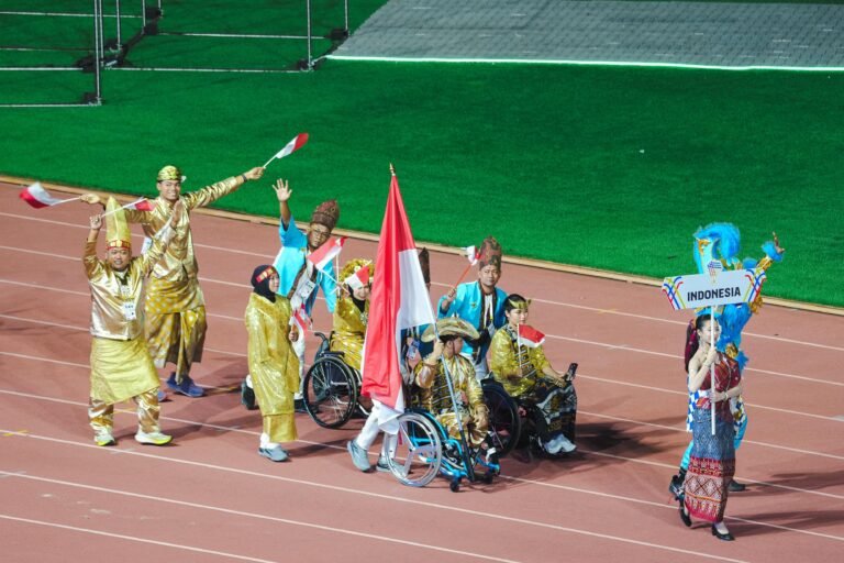 Mabruk Arib Jadi Pembawa Bendera di Pembukaan ASEAN Para Games 2025